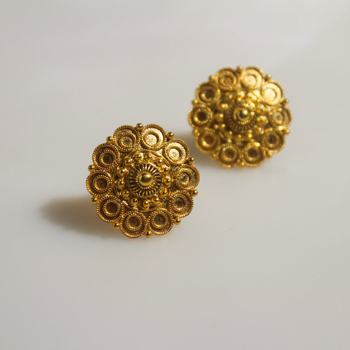 Brigido Filigree Cufflinks – AMAMI Filipino Jewelry